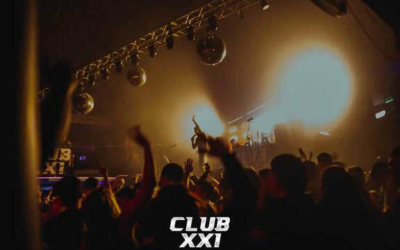 CLUB XXI, boliche en Quilmes, Buenos Aires - Una fiesta distinta todos ...